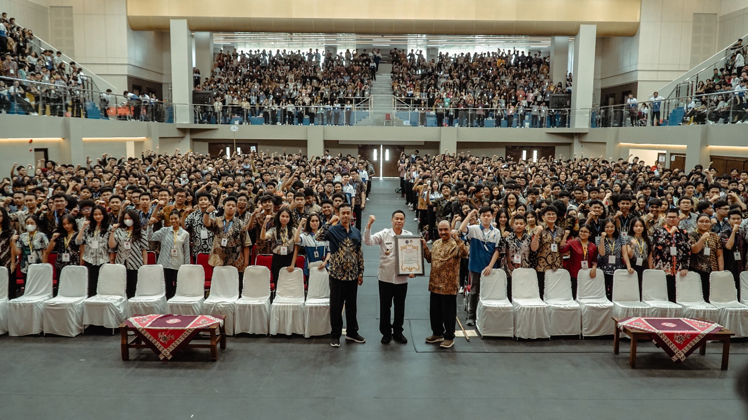 UAJY SAMBUT MAHASISWA BARU DENGAN PKKMB - Website LLDIKTI Wilayah V
