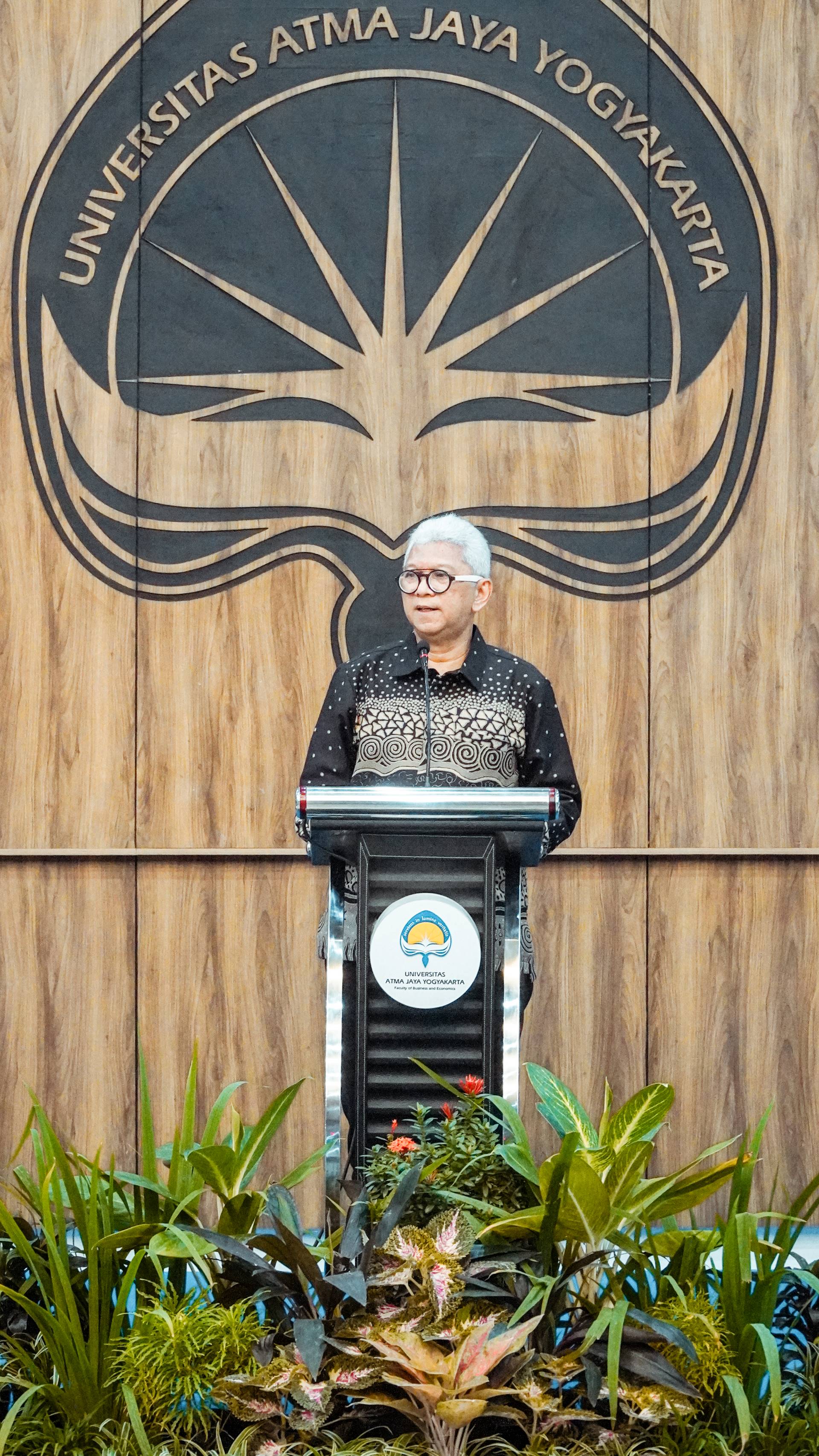 Uajy Logo Universitas Atma Jaya Yogyakarta (UAJY) Berkolaborasi Dengan